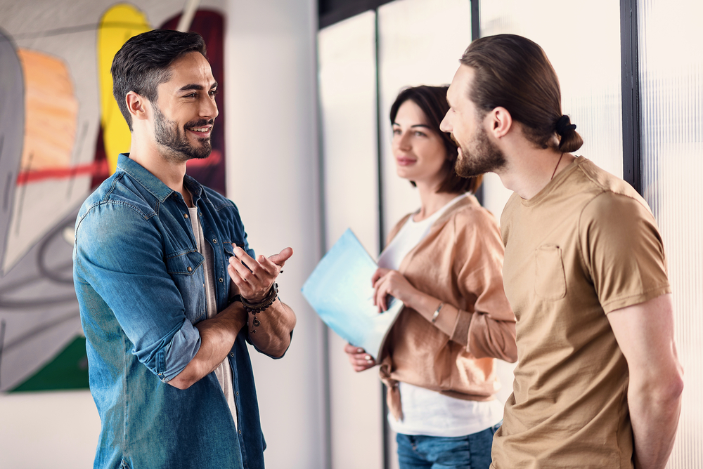 Como ser educado com todos e em todo lugar - Blog do 12min